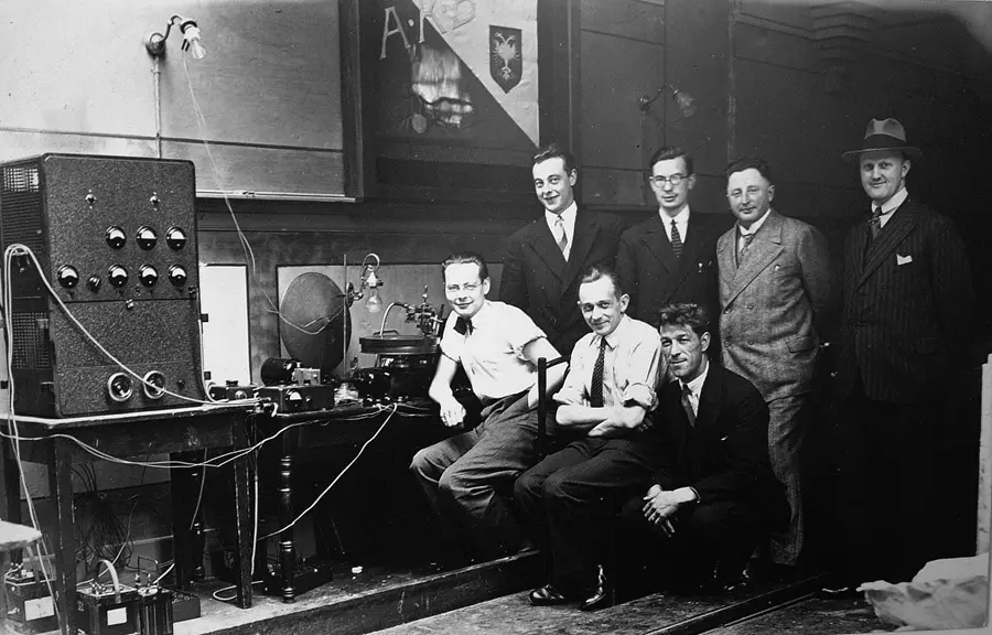 IT历史连载36-1881年至今的耳机的历史 - 知乎