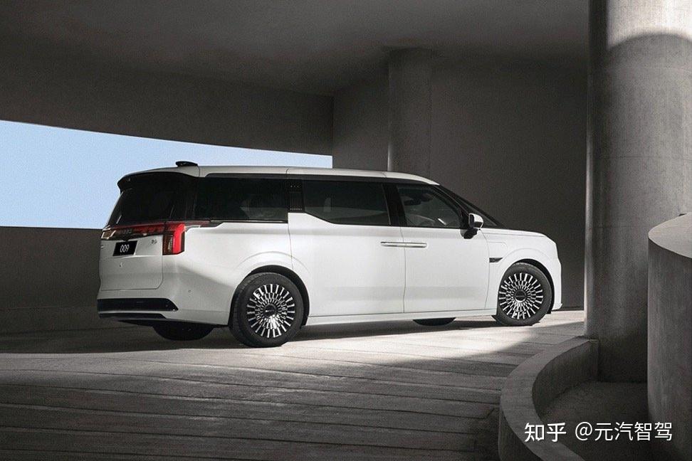 中大型MPV杀红眼！极氪009/别克GL8世纪双双上市 - 知乎