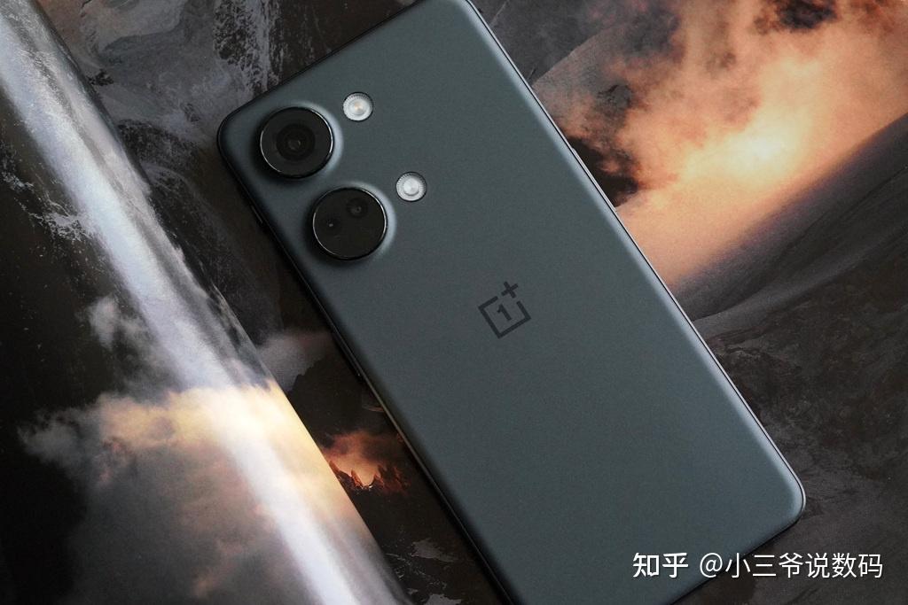 一加Ace 2V：2K真香机，不温和的王牌“性能赢家” - 知乎