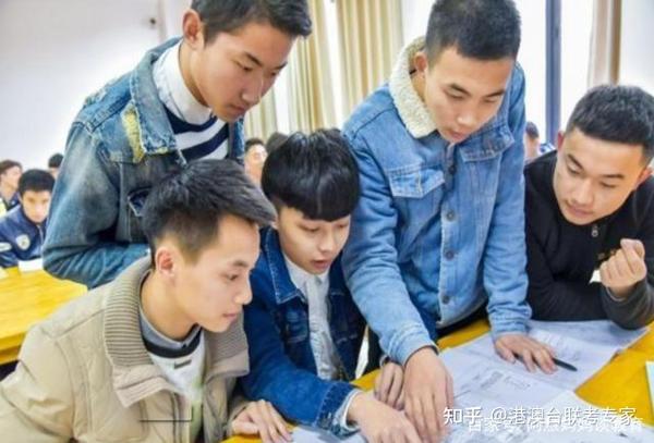 被中考 分流”下来的职高生，毕业能有什么出路？可选择范围不大 知乎