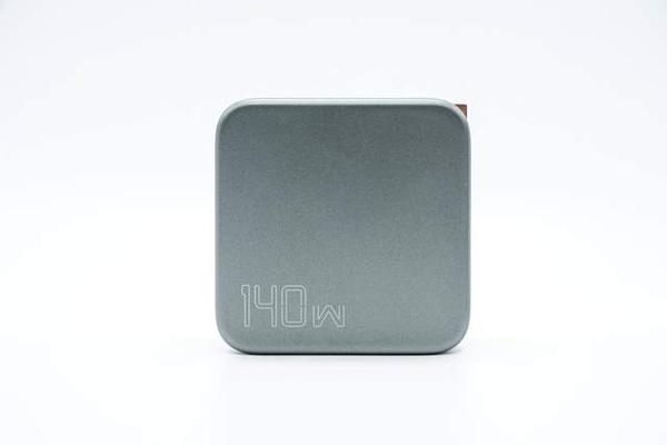 绿联140W PD3.1 氮化镓充电器评测：PD3.1充电时代，三口极速新方式 - 知乎