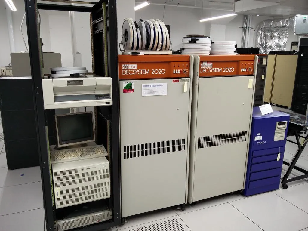 IT历史连载61-41岁的小型机之王DEC公司公司的兴衰历史 - 知乎