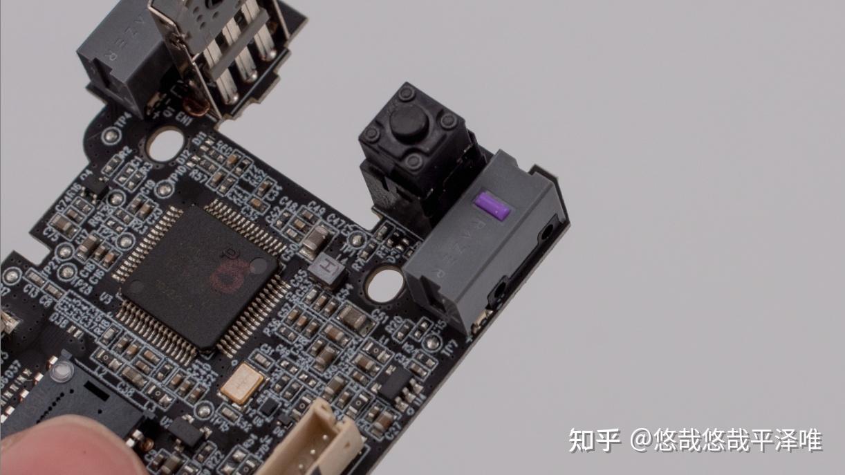 59g重量配上8KHz回报率，这就是2023有线鼠皇？——雷蛇 炼狱蝰蛇V3 有线版 - 知乎