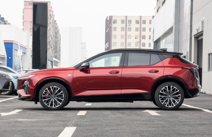 再添入门级轿跑SUV，起售21.97万元，凯迪拉克GT4来袭 - 知乎