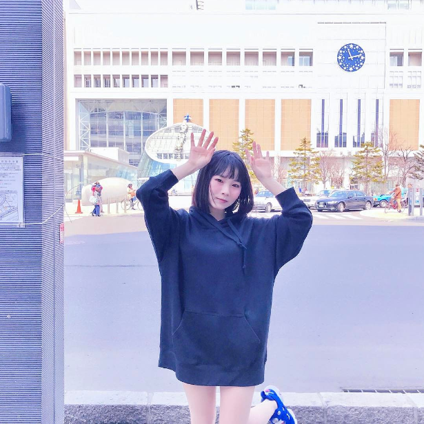 头像是Fhána主唱Towana，过两天写个科普帖 - 知乎