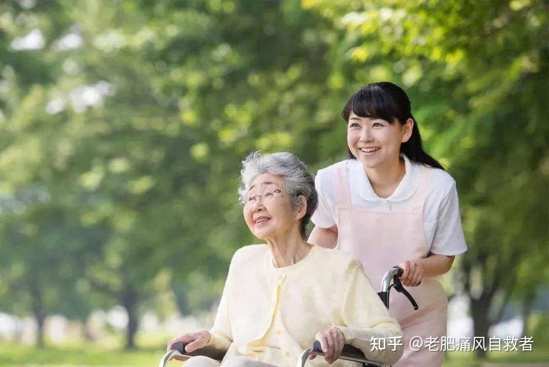 老头再婚,现年龄太大生病,继子不赡养推到亲生子女这边,继子还要求每月给老太一笔钱,该怎么办? 知乎