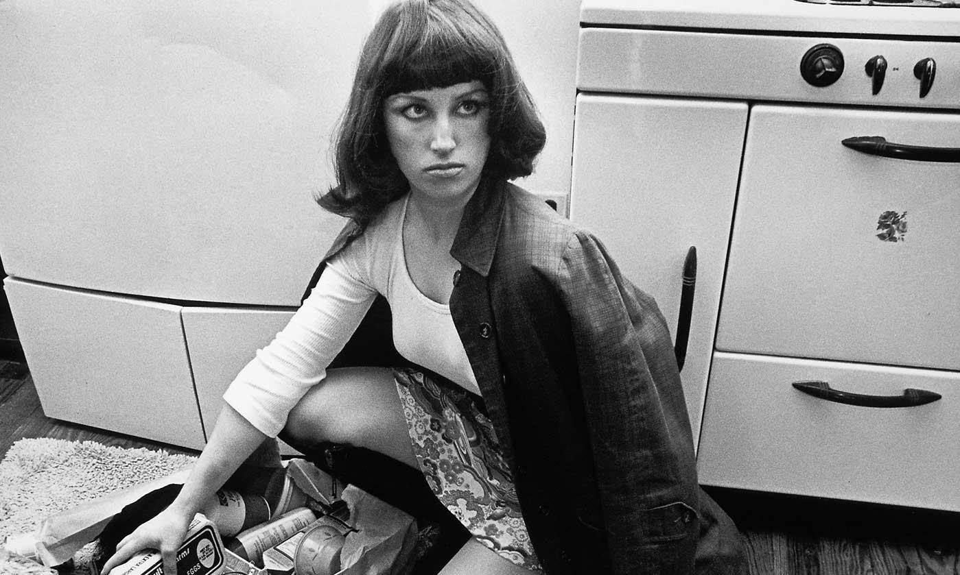 被 Supreme 盯上的中年 “丑” 阿姨，是谁？ - 知乎