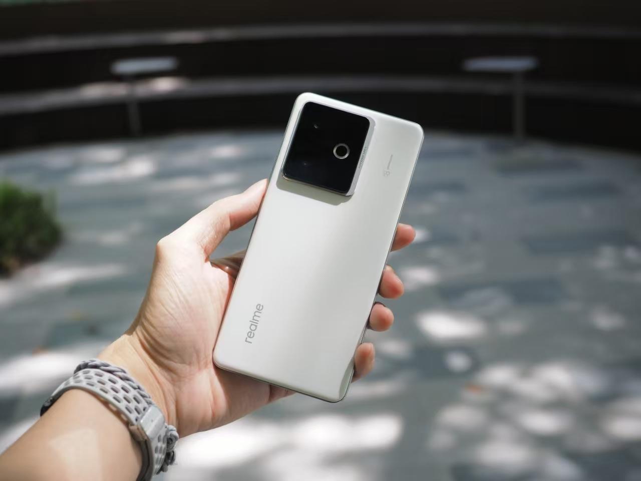 红米K80 Pro杀到2000元！618次旗舰手机怎么选？ - 知乎