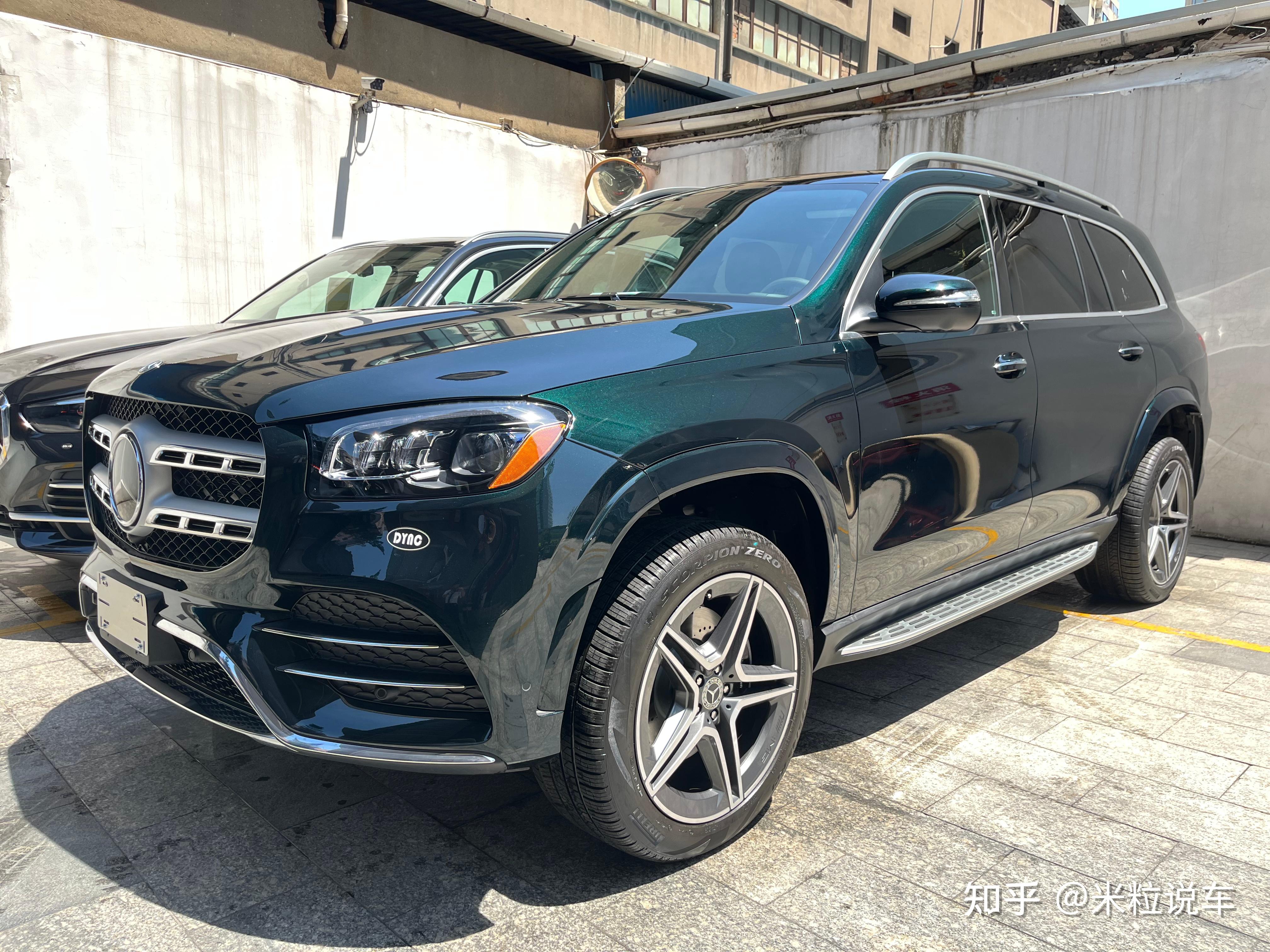 祖母绿全新高配加规奔驰GLS450，稀有宝石外观更具性价比？ - 知乎