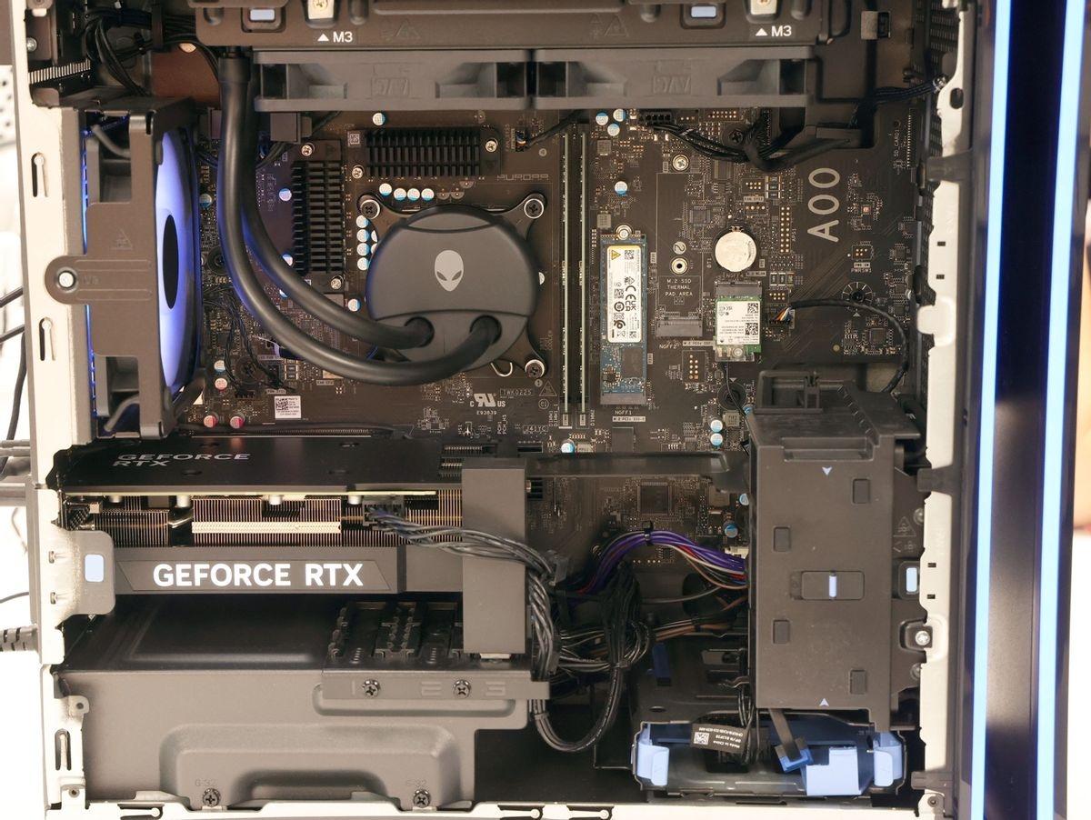 极简美学性能强 ALIENWARE Aurora R16强势来袭 - 知乎