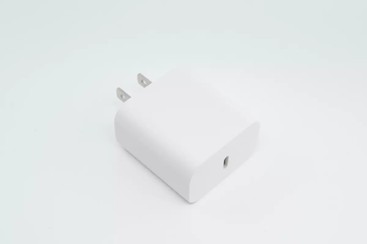 拆解报告：希辉达20W PD充电器XHD-PD20W - 知乎