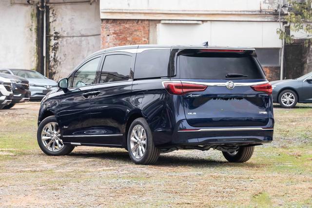 比奔驰V级还贵5万，别克GL8 Avenir值这价吗？ - 知乎