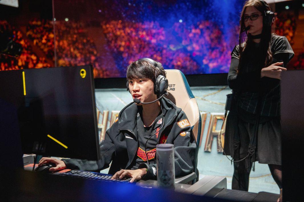 站在你面前的是，LPL第一个本土化韩国选手，Doinb！ - 知乎