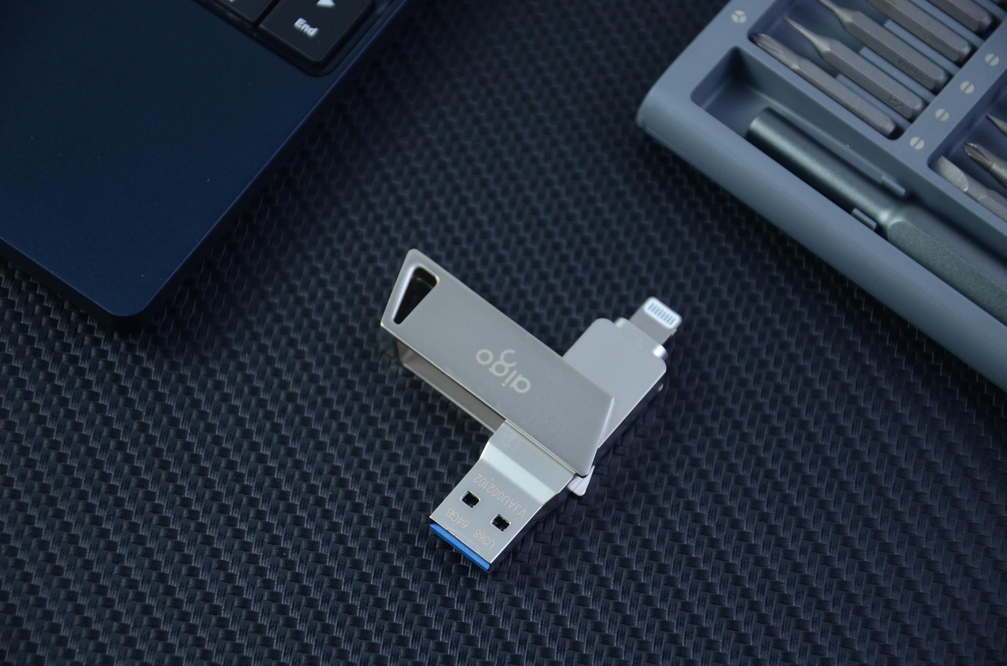 缓解iPhone存储不够用的问题！aigo双USB手机U盘评测 - 知乎