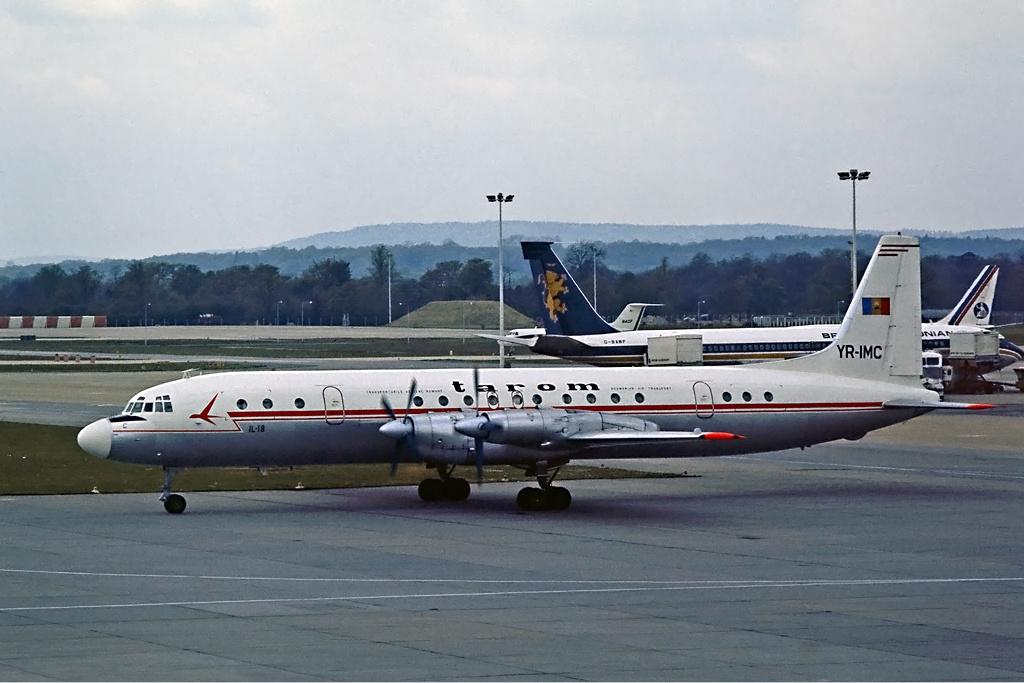 伊尔-18 / Ilyushin Il-18 / Ил-18（第一部分：概述、设计和发展历程、设计信息）- 中英俄文维基百科词条融合，由辽观 ...