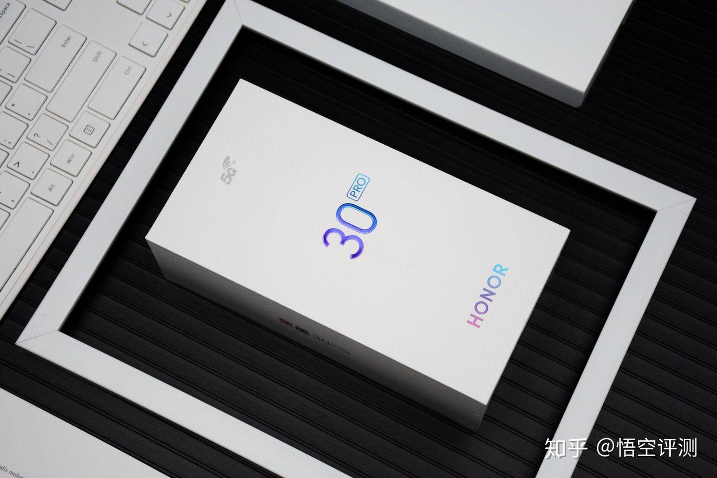 荣耀30 PRO首发评测：一堆优点和两个遗憾，但数字旗舰太超值 - 知乎