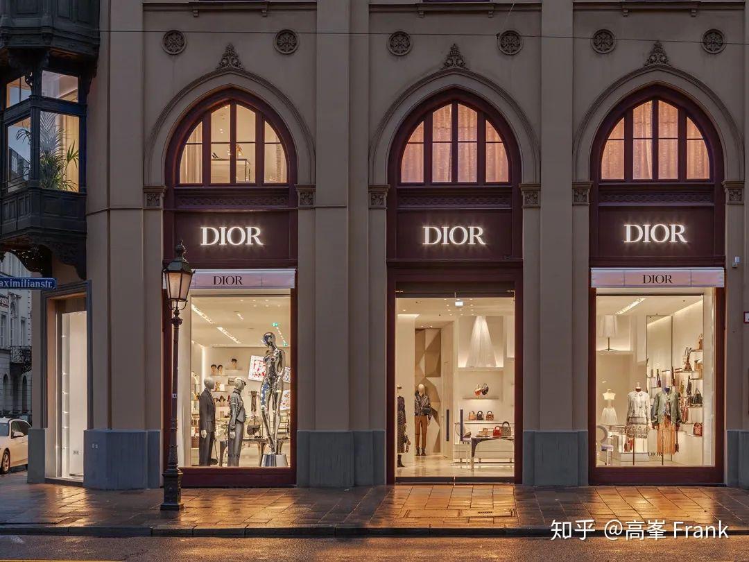 Dior 这些年带给我们的奢华视觉陈列... - 知乎