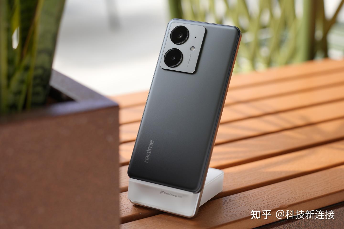 1530元起！真我Neo7 SE评测：2000元内真香机，闭眼选它不亏 - 知乎