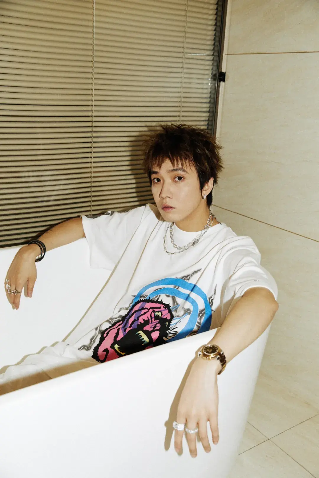 哪位男rapper是你心中的颜值天花板？ - 知乎