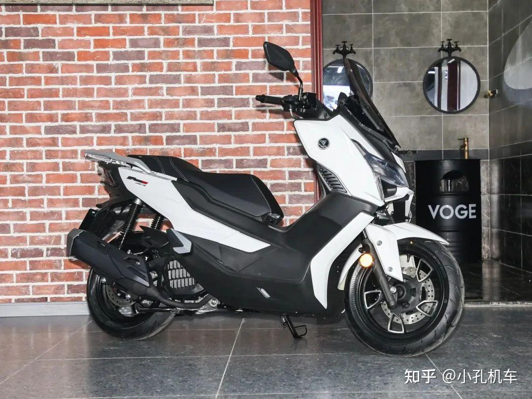 1.5w左右，配置拉满、TCS加持的踏板，无极SR150GT - 知乎