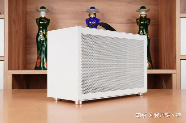 宿舍党的救星，大学生的好搭档，闪鳞S300 ITX机箱装机分享 - 知乎