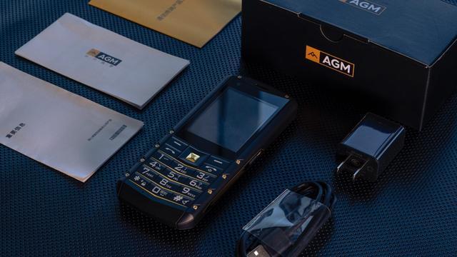 备用机之王，全网通4G、微信视频全搞定——AGM M5来了 - 知乎