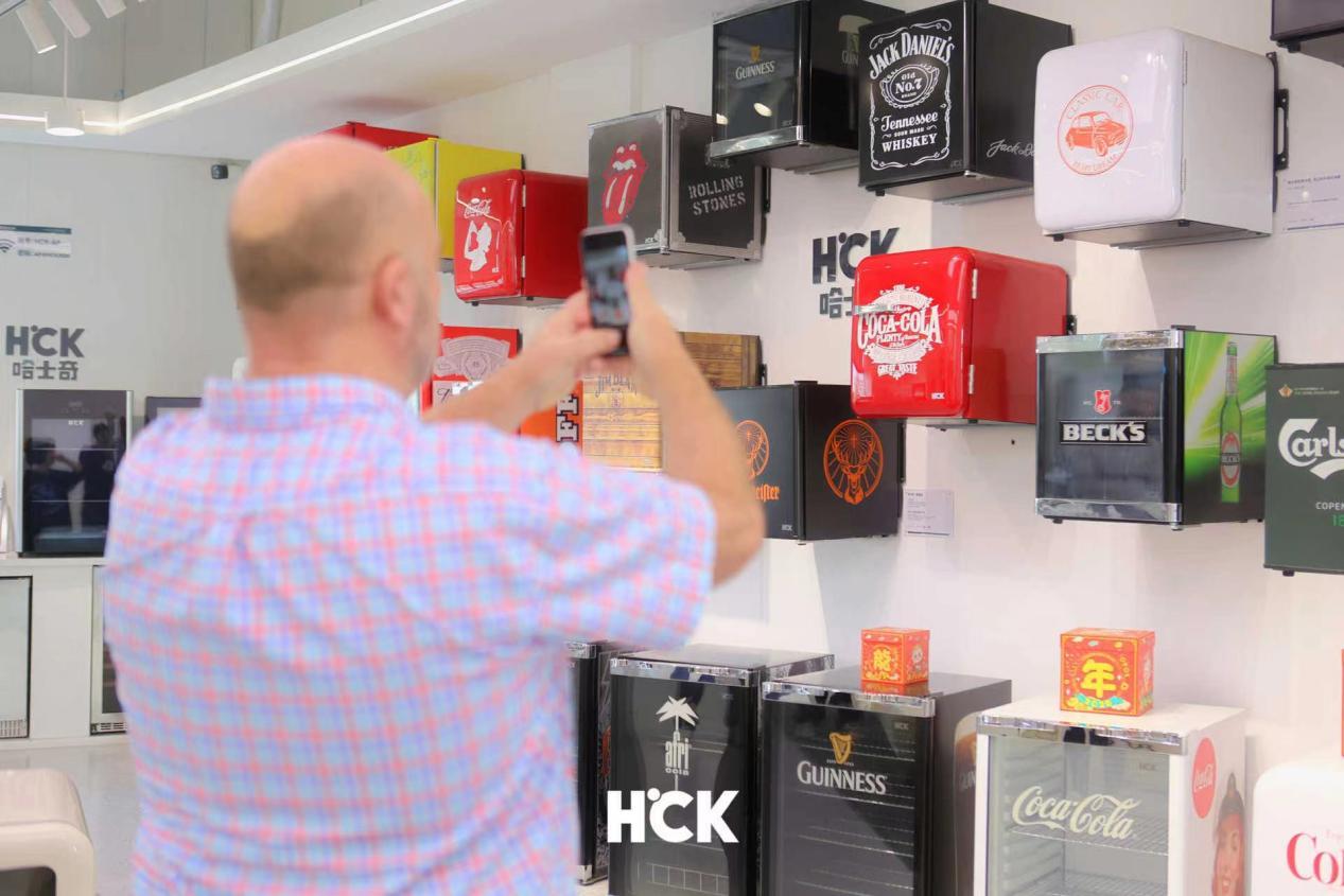 创始人Geoff Thomasson酷爽中国行：HOW COOL IS THAT?! - 知乎