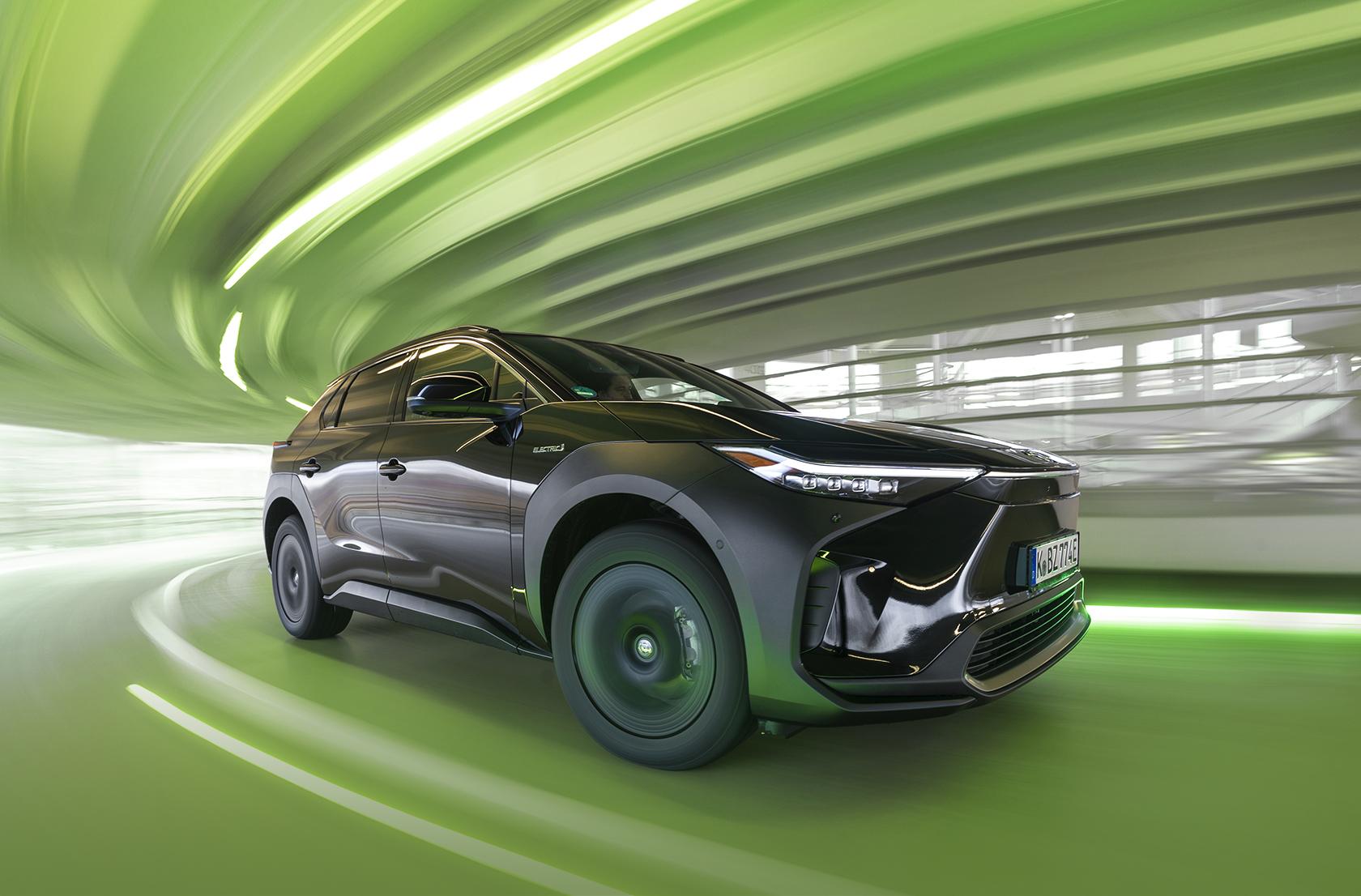 闪亮登场：丰田bZ4X - 知乎