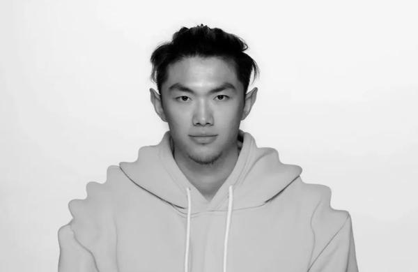 帕森斯毕业中国设计师Terrence Zhou，在服装和观众之间展开情感对话。 - 知乎