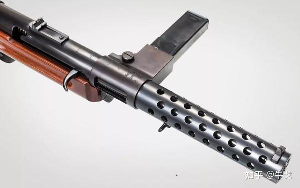 同为花机关枪，MP18、MP28和SIG20有怎样的不同 - 知乎