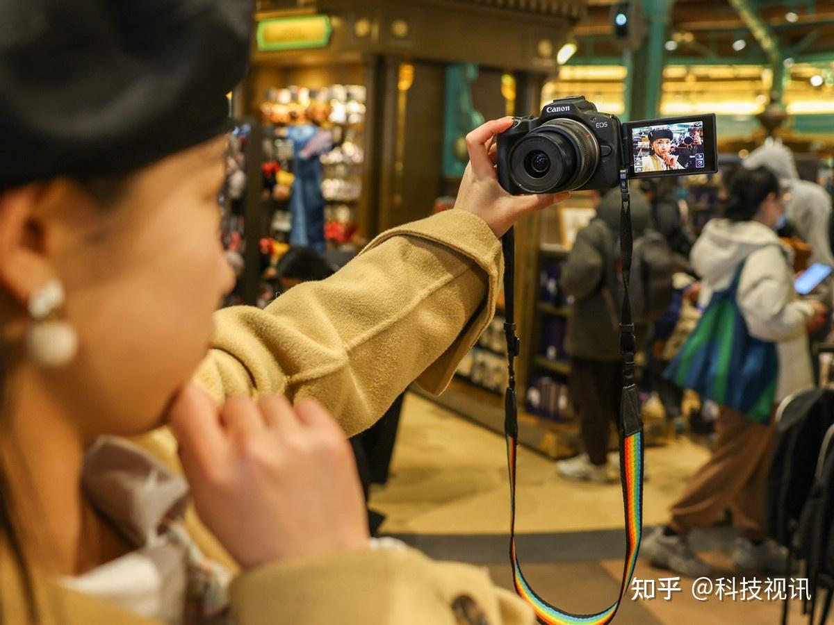 高颜值拍照利器！套机5599元 佳能EOS R50初体验 - 知乎