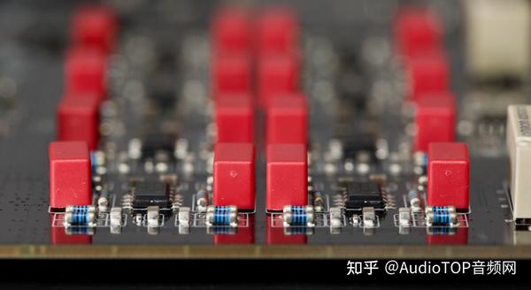 精工细作：旗舰级ES9038Pro解码耳放一体机EverSolo DAC-Z8 - 知乎