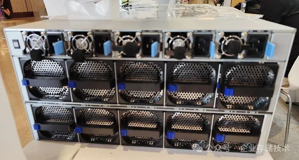 ODCC大会现场的GPU服务器 & AI超节点 - 知乎