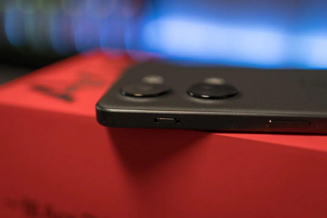 一加Ace 2V，2299元，很不温和 - 知乎