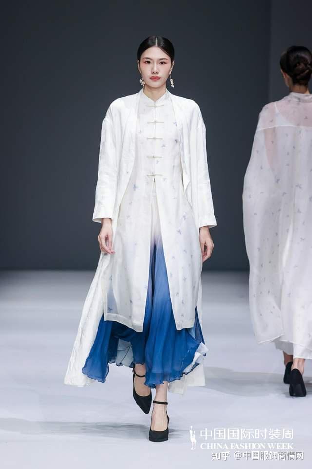国风•关雎•锦色——GUANJU关雎记优雅绽放AW24中国国际时装周 - 知乎