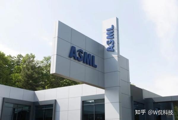 摊牌了？ASML公司态度明确，中企的第一台光刻机正式搬入 - 知乎