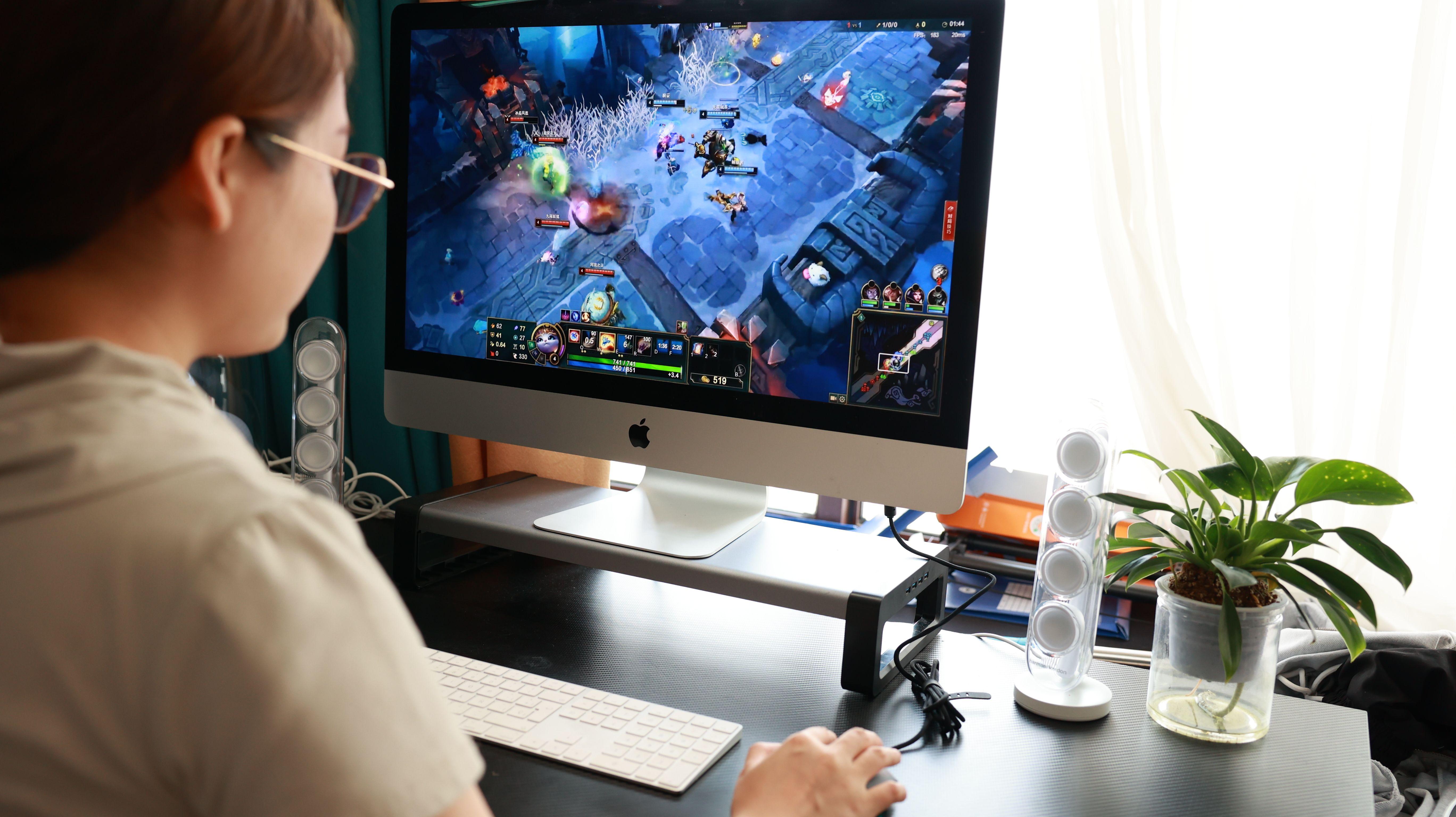 双飞燕血手幽灵免驱调教ES52Pro测评！玩游戏有它真给力 - 知乎