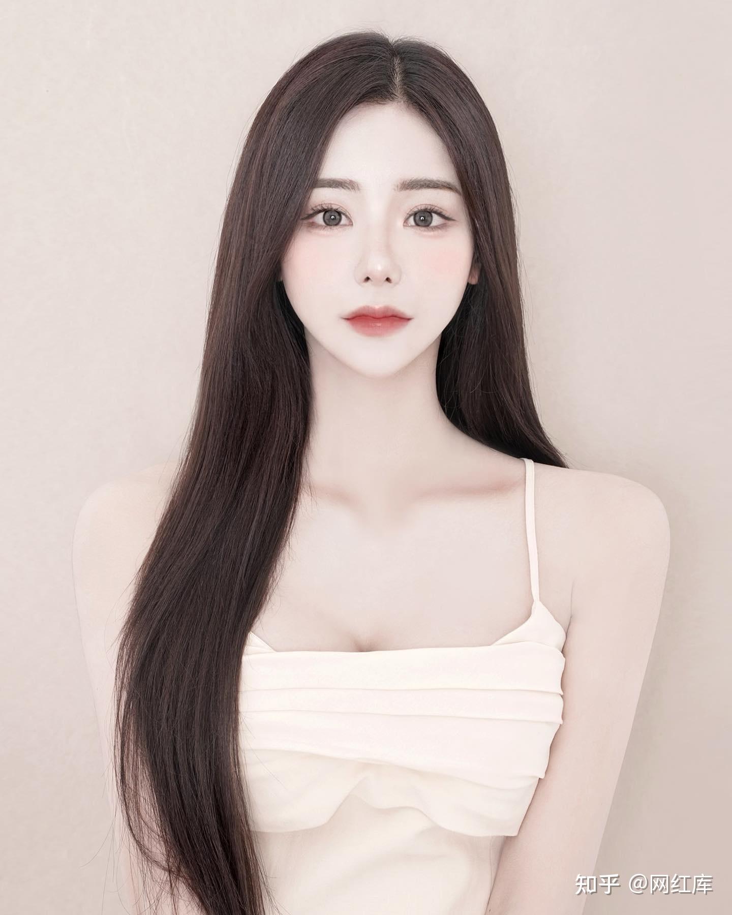 韩国超高人气美女网红DJ VELY清纯脸蛋搭配超诱惑身材 谁能hold得住？ - 知乎