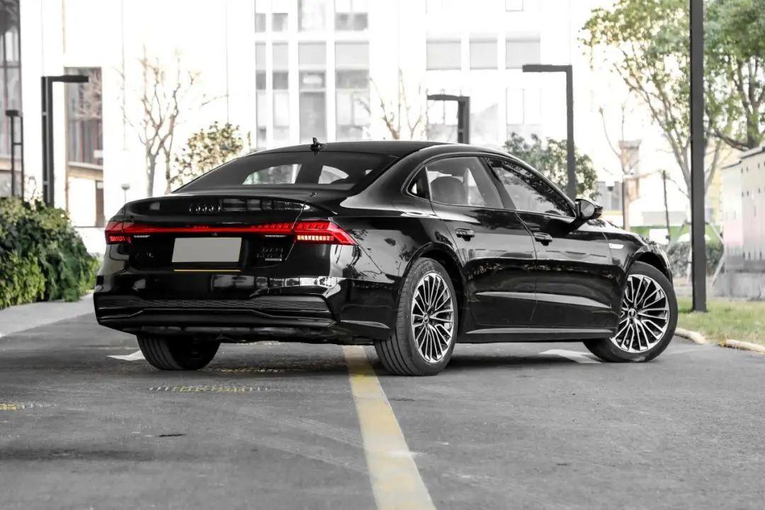 奥迪A7L官降2.0T车型，起售价比隔壁家的奥迪A6L还要低 - 知乎