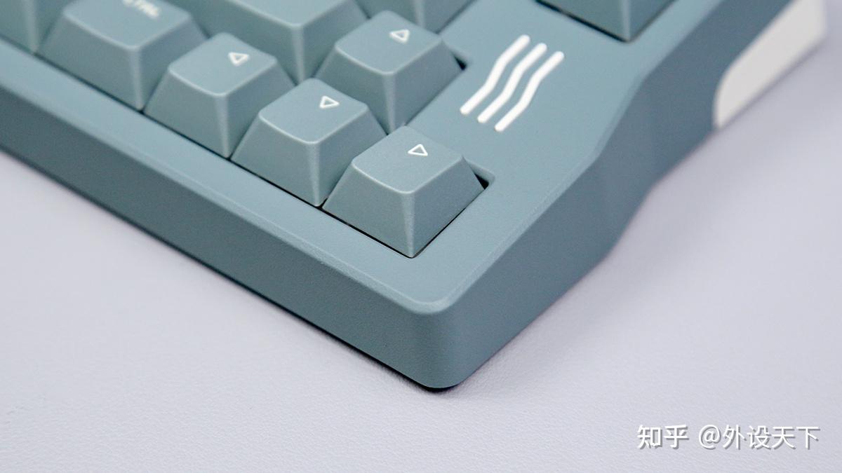 IQUNIX Q66三模热插拔机械键盘评测：小身材，大味道 - 知乎