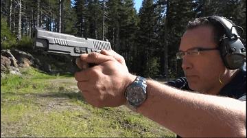 世界最顶级的军用手枪西格绍尔P226：萨沙的兵器图谱第338期 - 知乎