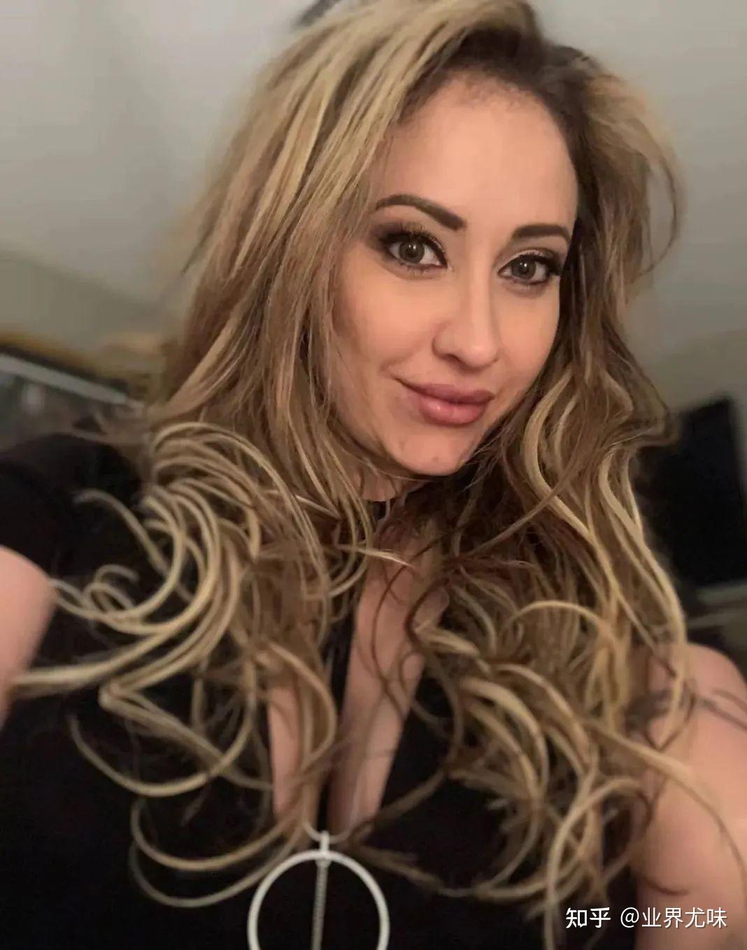巨r女神eva Notty，身材突出的她是男人的梦中情人 知乎