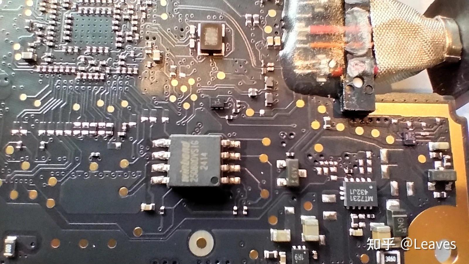 【Teardown/搬运】 小螃蟹交出的 USB 4 答卷？ Surface USB4 Dock for Business - 知乎