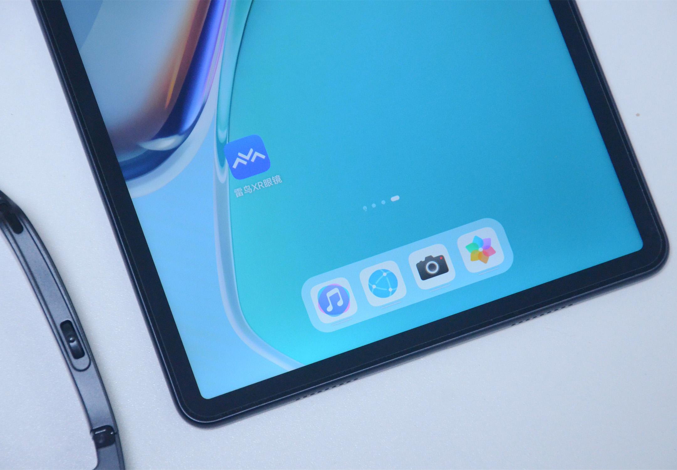 眼镜里面装了个“130英寸屏幕”？雷鸟Air 1S智能AR眼镜评测