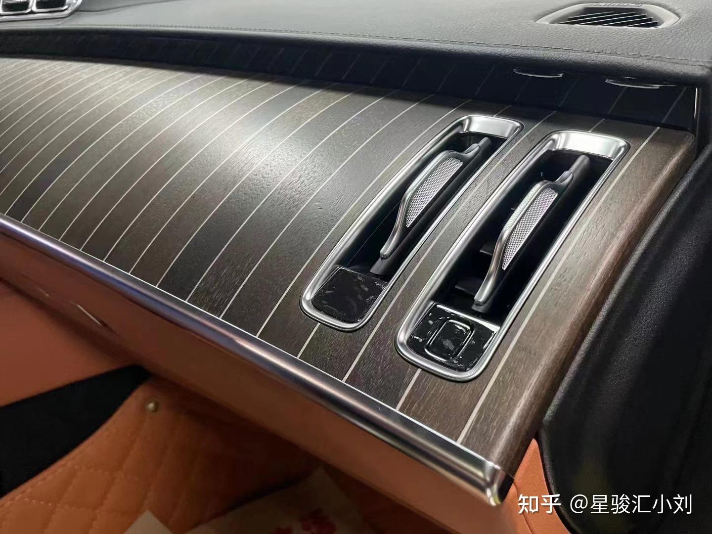 21款迈巴赫S480升级带铝质饰条的棕色开孔型胡桃木木饰面板 - 知乎