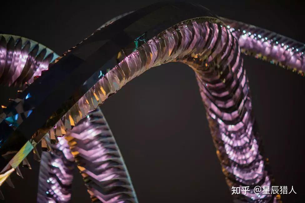 在交错的莫比乌斯环中，找到联结世界的生活与空间 - 知乎