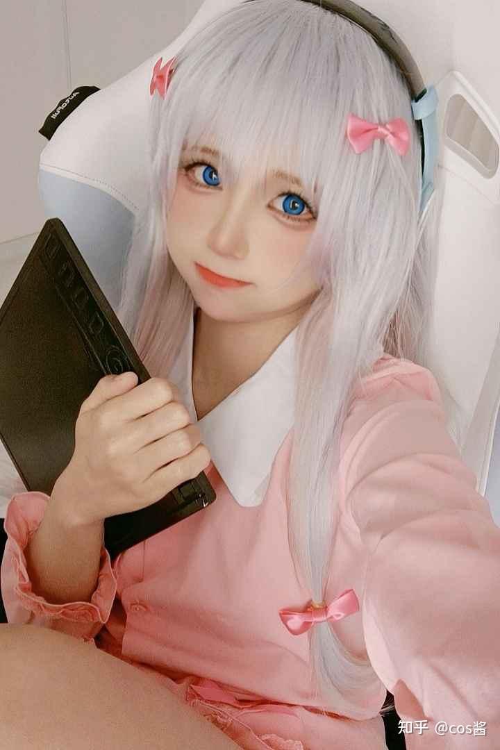蠢沫沫 cos图包 – 四套自拍（血小板+黄漫老师+洛天依+间谍过家家） - 知乎