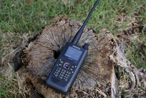 KENWOOD TH-D74：一款搭载D-STAR和APRS功能的经典手持机 - 知乎