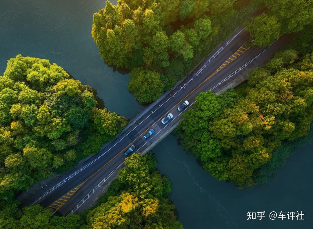 BBA加速电气化转型，北京奔驰EQE能否成为50万级标杆？ - 知乎