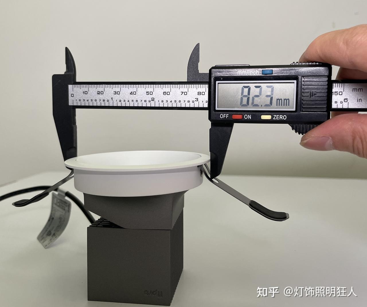 lipro新款E2筒灯射灯刷新防眩新高度UGR＜6，除了米家还有哪些全新升级？ - 知乎